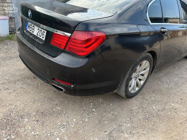 BMW 740 2009 in Kaunas, with an engine capacity of 3.00 L and mileage of 500 thousand km for 6200 €, photo 3 on AUTOMOTO.COM.LV