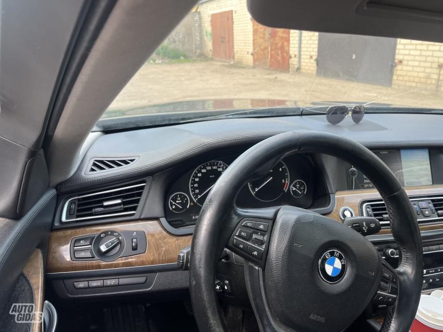 BMW 740 2009 Kauņa, ar dzinēja tilpumu 3.00 L un nobraukumu 500 tūkst. km par 6200 €, foto 10 vietnē AUTOMOTO.COM.LV