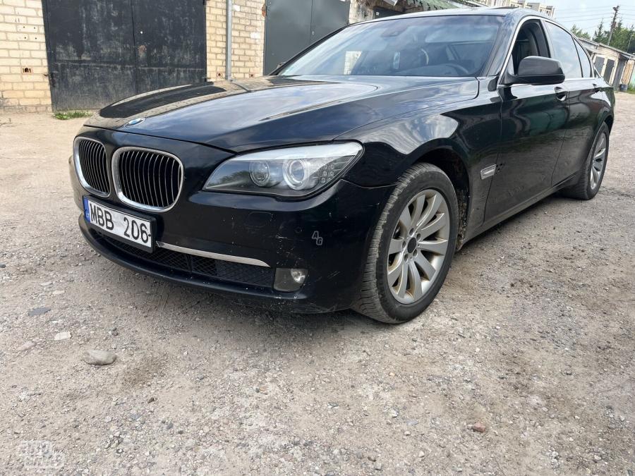 BMW 740 2009 Kauņa, ar dzinēja tilpumu 3.00 L un nobraukumu 500 tūkst. km par 6200 €, foto 12 vietnē AUTOMOTO.COM.LV