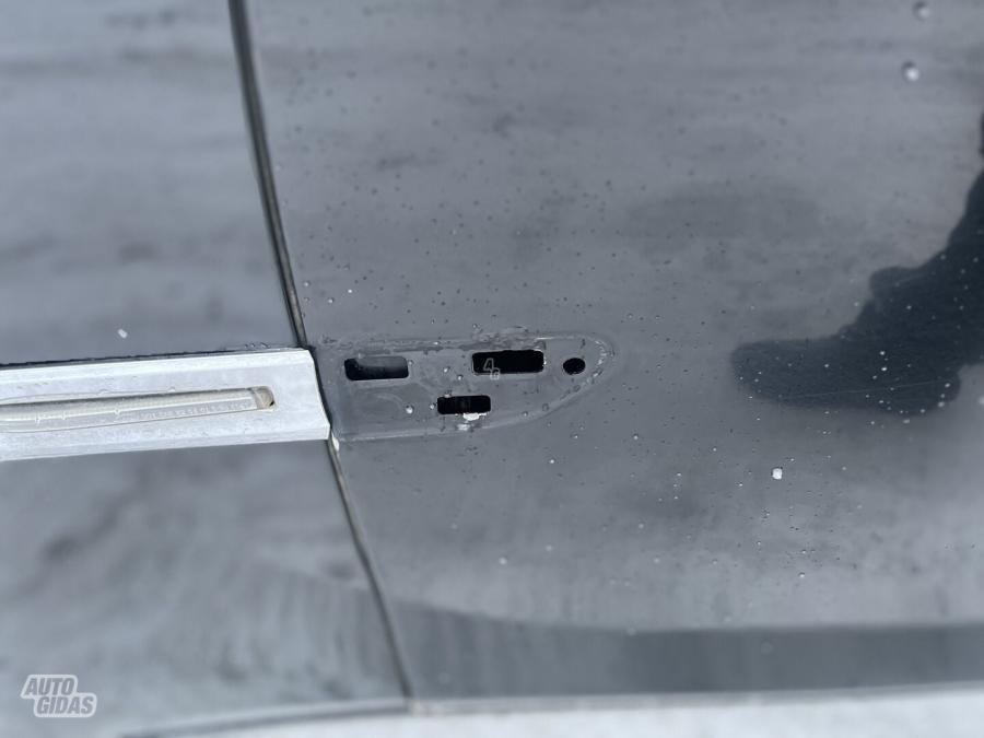 BMW 740 2009 Kauņa, ar dzinēja tilpumu 3.00 L un nobraukumu 500 tūkst. km par 6200 €, foto 19 vietnē AUTOMOTO.COM.LV