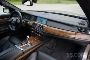 BMW 740 2009 Jūrmala, ar dzinēja tilpumu 3.00 L un nobraukumu 214 tūkst. km par 10995 €, foto 30 vietnē AUTOMOTO.COM.LV