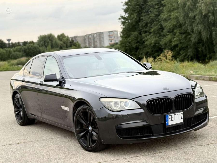 BMW 740 2009 in Radviliskis, with an engine capacity of 3.00 L and mileage of 262 thousand km for 6900 €, photo 3 on AUTOMOTO.COM.LV