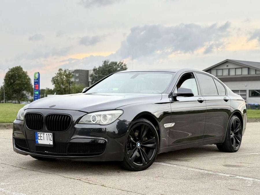 BMW 740 2009 in Radviliskis, with an engine capacity of 3.00 L and mileage of 262 thousand km for 6900 €, photo 18 on AUTOMOTO.COM.LV