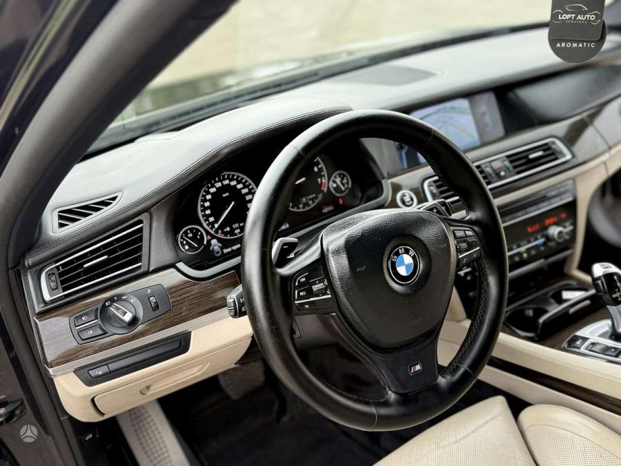 BMW 740 2009 in Radviliskis, with an engine capacity of 3.00 L and mileage of 262 thousand km for 6900 €, photo 25 on AUTOMOTO.COM.LV