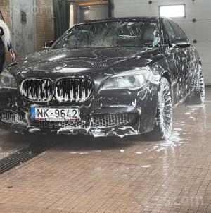 BMW 740 2010 Liepāja vietnē BMW 740 2010 Liepāja, ar dzinēja tilpumu 3.00 L un nobraukumu 0 tūkst. km par 11000 €, foto 1 vietnē AUTOMOTO.COM.LV