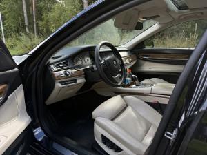 BMW 740 2011 Tallina, ar dzinēja tilpumu 3.00 L un nobraukumu 292 tūkst. km par 10999 €, foto 24 vietnē AUTOMOTO.COM.LV