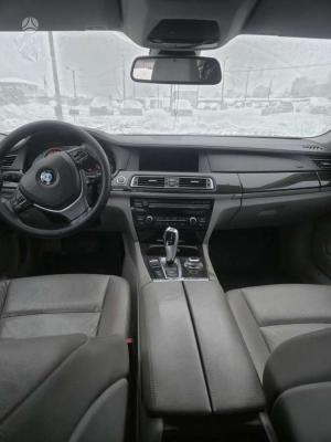 BMW 740 2012 Kauņa, ar dzinēja tilpumu 2.99 L un nobraukumu 322 tūkst. km par 7000 €, foto 4 vietnē AUTOMOTO.COM.LV