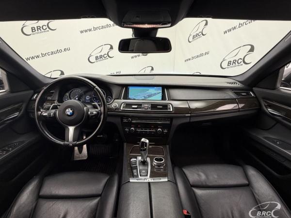 BMW 740 2013 in Vilnius, with an engine capacity of 3.00 L and mileage of 327 thousand km for 10600 €, photo 3 on AUTOMOTO.COM.LV
