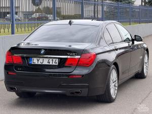 BMW 740 2015 in Vilnius, with an engine capacity of 3.00 L and mileage of 167 thousand km for 15000 €, photo 6 on AUTOMOTO.COM.LV