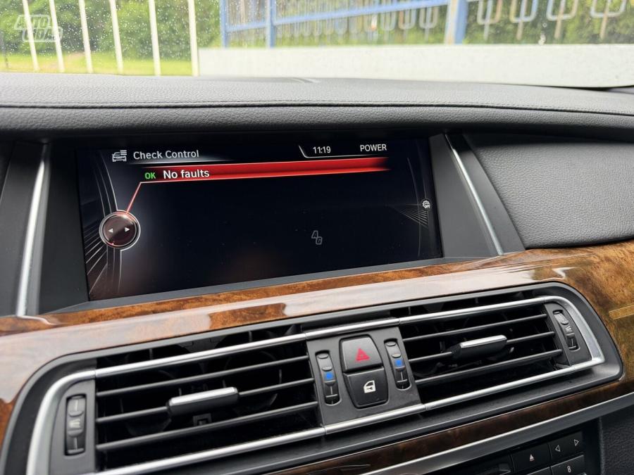 BMW 740 2015 in Vilnius, with an engine capacity of 3.00 L and mileage of 167 thousand km for 15000 €, photo 17 on AUTOMOTO.COM.LV