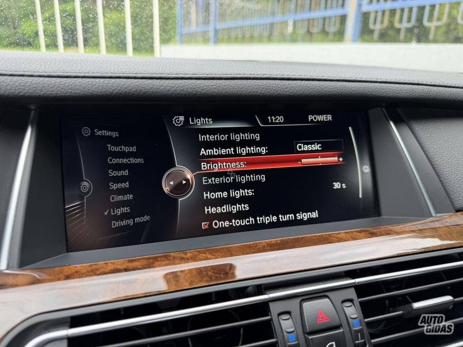BMW 740 2015 in Vilnius, with an engine capacity of 3.00 L and mileage of 167 thousand km for 15000 €, photo 19 on AUTOMOTO.COM.LV