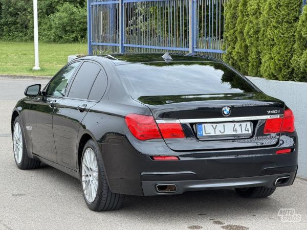 BMW 740 2015 in Vilnius, with an engine capacity of 3.00 L and mileage of 167 thousand km for 15000 €, photo 2 on AUTOMOTO.COM.LV