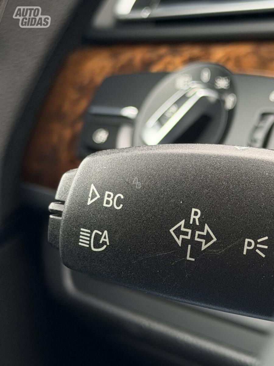 BMW 740 2015 in Vilnius, with an engine capacity of 3.00 L and mileage of 167 thousand km for 15000 €, photo 33 on AUTOMOTO.COM.LV