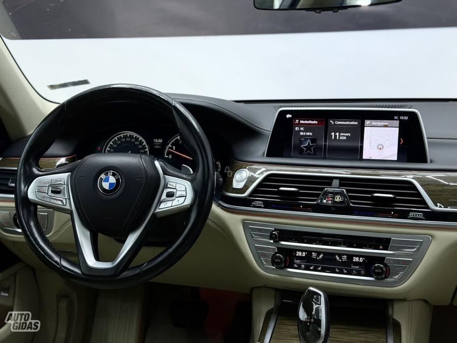 BMW 740 2017 Avižieniai, ar dzinēja tilpumu 3.00 L un nobraukumu 86 tūkst. km par 26490 €, foto 15 vietnē AUTOMOTO.COM.LV