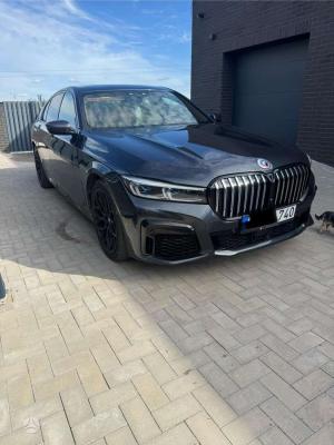 BMW 740 2017 in Marijampole, with an engine capacity of 2.99 L and mileage of 161 thousand km for 31000 €, photo 3 on AUTOMOTO.COM.LV