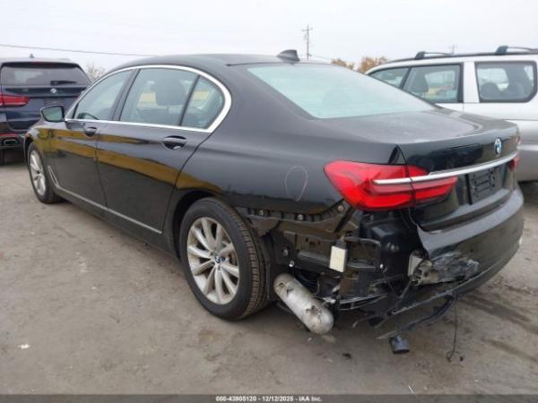 BMW 740 2019 in Klaipeda, with an engine capacity of 0.00 L and mileage of 0 thousand km for 10800 €, photo 3 on AUTOMOTO.COM.LV