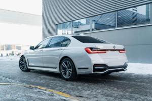 Balts BMW 740 2017 Viļņa, ar dzinēja tilpumu 3.00 L un nobraukumu 221 tūkst. km par 22900 €, foto 7 vietnē AUTOMOTO.COM.LV
