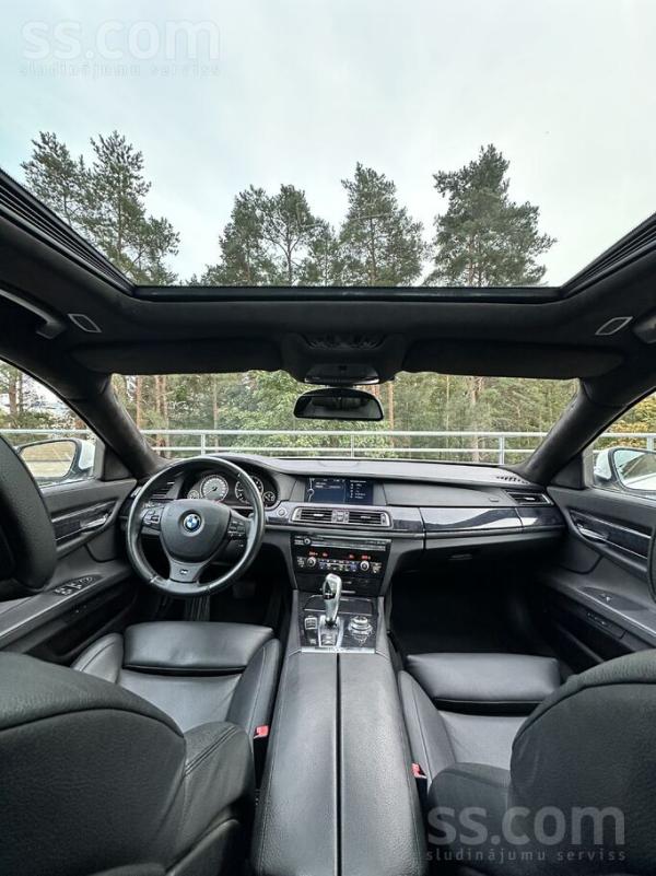 Balts BMW 740 2009 Rīga, ar dzinēja tilpumu 3.00 L un nobraukumu 242 tūkst. km par 9800 €, foto 11 vietnē AUTOMOTO.COM.LV