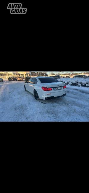 Balts BMW 740 2010 Telšiai, ar dzinēja tilpumu 3.00 L un nobraukumu 400 tūkst. km par 9000 €, foto 3 vietnē AUTOMOTO.COM.LV