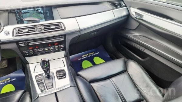 White BMW 740 2010 in Riga, with an engine capacity of 3.00 L and mileage of 365 thousand km for 8500 €, photo 8 on AUTOMOTO.COM.LV