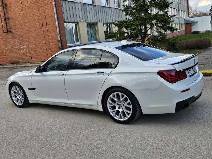 Белый БМВ 740 2010 в Екабпилс, объемом двигателя 3.00 л и пробегом 229 тыс. км за 9490 €, фото 13 на AUTOMOTO.COM.LV