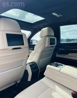 Balts BMW 740 2010 Liepāja, ar dzinēja tilpumu 3.00 L un nobraukumu 262 tūkst. km par 13000 €, foto 14 vietnē AUTOMOTO.COM.LV