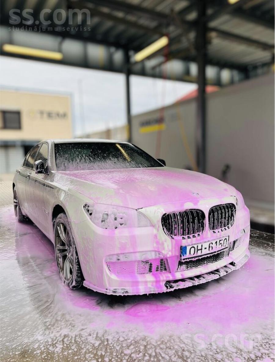 Balts BMW 740 2010 Liepāja, ar dzinēja tilpumu 3.00 L un nobraukumu 262 tūkst. km par 13000 €, foto 28 vietnē AUTOMOTO.COM.LV