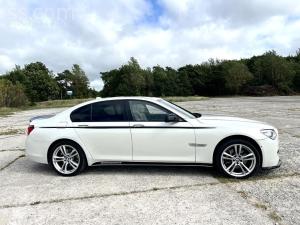 Balts BMW 740 2010 Liepāja, ar dzinēja tilpumu 3.00 L un nobraukumu 262 tūkst. km par 13000 €, foto 31 vietnē AUTOMOTO.COM.LV
