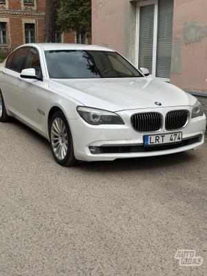 White BMW 740 2011 in Alytus, with an engine capacity of 3.00 L and mileage of 342 thousand km for 11200 €, photo  on AUTOMOTO.COM.LV