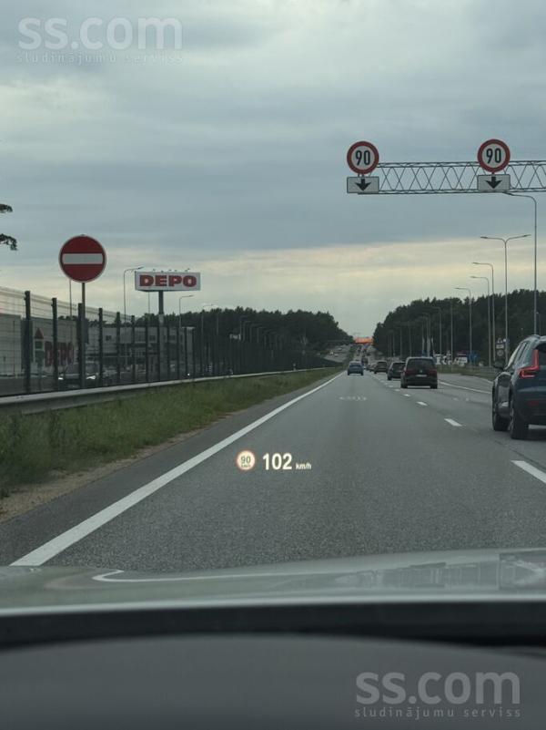 Balts BMW 740 2011 Rīga, ar dzinēja tilpumu 3.00 L un nobraukumu 225 tūkst. km par 16000 €, foto 5 vietnē AUTOMOTO.COM.LV