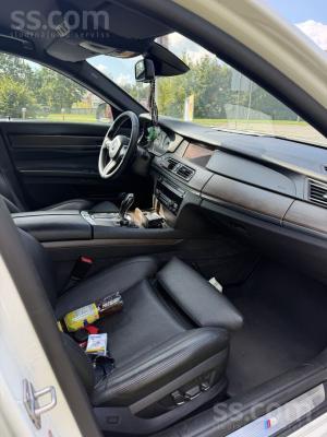 Balts BMW 740 2011 Rīga, ar dzinēja tilpumu 3.00 L un nobraukumu 233 tūkst. km par 16000 €, foto 8 vietnē AUTOMOTO.COM.LV