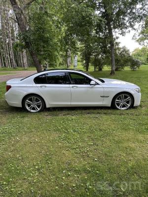 Balts BMW 740 2012 Aizkraukle, ar dzinēja tilpumu 3.00 L un nobraukumu 319 tūkst. km par 14900 €, foto 4 vietnē AUTOMOTO.COM.LV