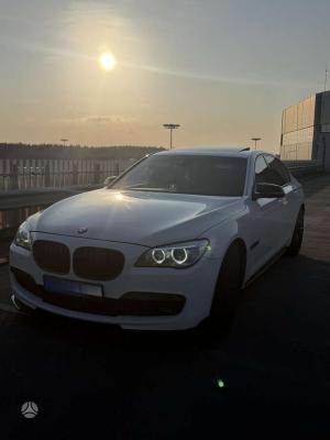 Balts BMW 740 2013 Viļņa, ar dzinēja tilpumu 2.98 L un nobraukumu 196 tūkst. km par 11200 €, foto 5 vietnē AUTOMOTO.COM.LV