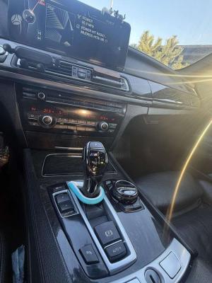 Balts BMW 740 2013 Viļņa, ar dzinēja tilpumu 2.98 L un nobraukumu 196 tūkst. km par 11200 €, foto 12 vietnē AUTOMOTO.COM.LV