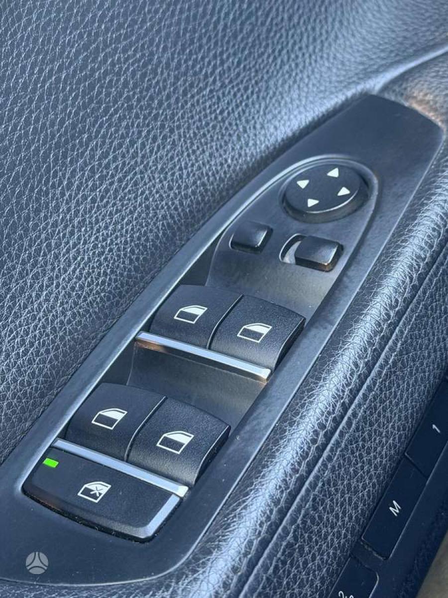 Balts BMW 740 2013 Viļņa, ar dzinēja tilpumu 2.98 L un nobraukumu 196 tūkst. km par 11200 €, foto 13 vietnē AUTOMOTO.COM.LV