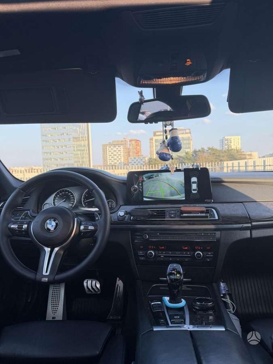 Balts BMW 740 2013 Viļņa, ar dzinēja tilpumu 2.98 L un nobraukumu 196 tūkst. km par 11200 €, foto 25 vietnē AUTOMOTO.COM.LV
