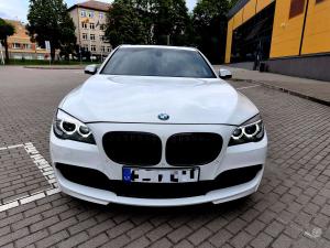 Balts BMW 740 2014 Šauļi, ar dzinēja tilpumu 2.98 L un nobraukumu 227 tūkst. km par 13500 €, foto 12 vietnē AUTOMOTO.COM.LV