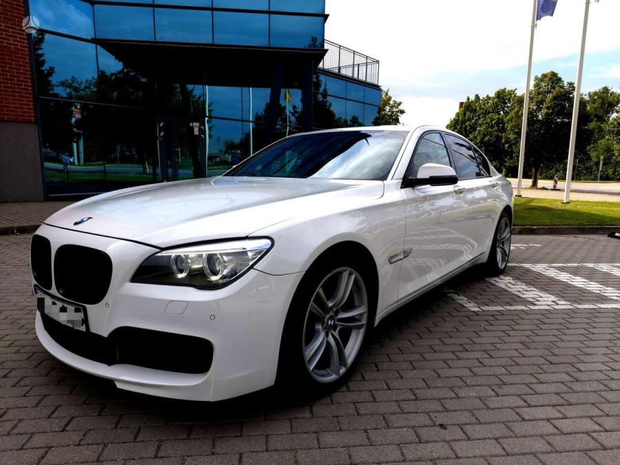 Balts BMW 740 2014 Šauļi, ar dzinēja tilpumu 2.98 L un nobraukumu 227 tūkst. km par 13500 €, foto 13 vietnē AUTOMOTO.COM.LV