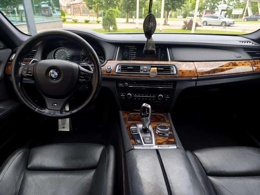 Balts BMW 740 2014 Šauļi, ar dzinēja tilpumu 2.98 L un nobraukumu 227 tūkst. km par 13500 €, foto 14 vietnē AUTOMOTO.COM.LV