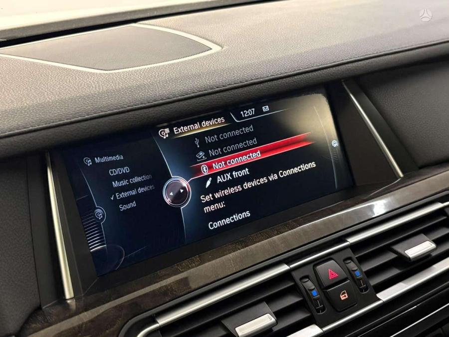 Balts BMW 740 2014 Marijampole, ar dzinēja tilpumu 2.99 L un nobraukumu 243 tūkst. km par 14850 €, foto 6 vietnē AUTOMOTO.COM.LV