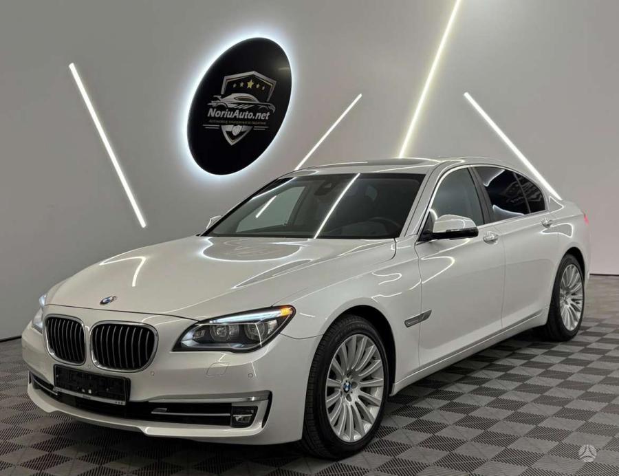 Balts BMW 740 2014 Marijampole, ar dzinēja tilpumu 2.99 L un nobraukumu 243 tūkst. km par 14850 €, foto 15 vietnē AUTOMOTO.COM.LV