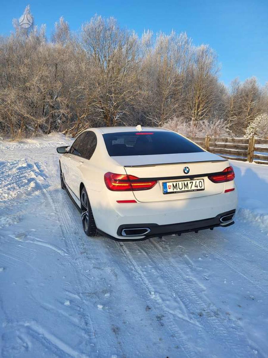 Balts BMW 740 2016 Telšiai, ar dzinēja tilpumu 3.00 L un nobraukumu 165 tūkst. km par 37500 €, foto 5 vietnē AUTOMOTO.COM.LV