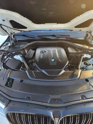 Balts BMW 740 2016 Telšiai, ar dzinēja tilpumu 3.00 L un nobraukumu 165 tūkst. km par 37500 €, foto 9 vietnē AUTOMOTO.COM.LV