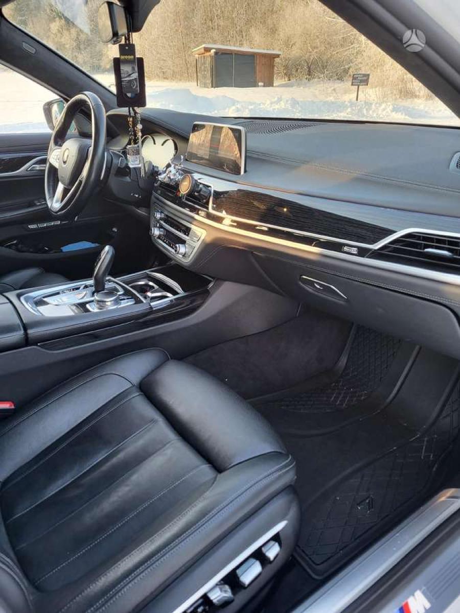 Balts BMW 740 2016 Telšiai, ar dzinēja tilpumu 3.00 L un nobraukumu 165 tūkst. km par 37500 €, foto 14 vietnē AUTOMOTO.COM.LV
