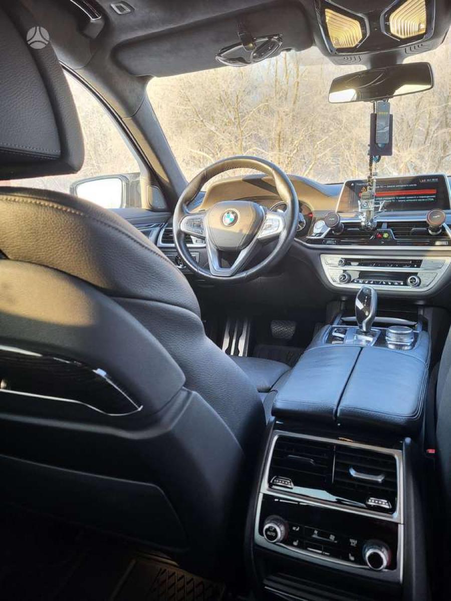 Balts BMW 740 2016 Telšiai, ar dzinēja tilpumu 3.00 L un nobraukumu 165 tūkst. km par 37500 €, foto 15 vietnē AUTOMOTO.COM.LV