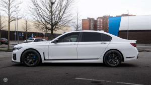 White BMW 740 2016 in Klaipeda, with an engine capacity of 3.00 L and mileage of 159 thousand km for 30000 €, photo 4 on AUTOMOTO.COM.LV
