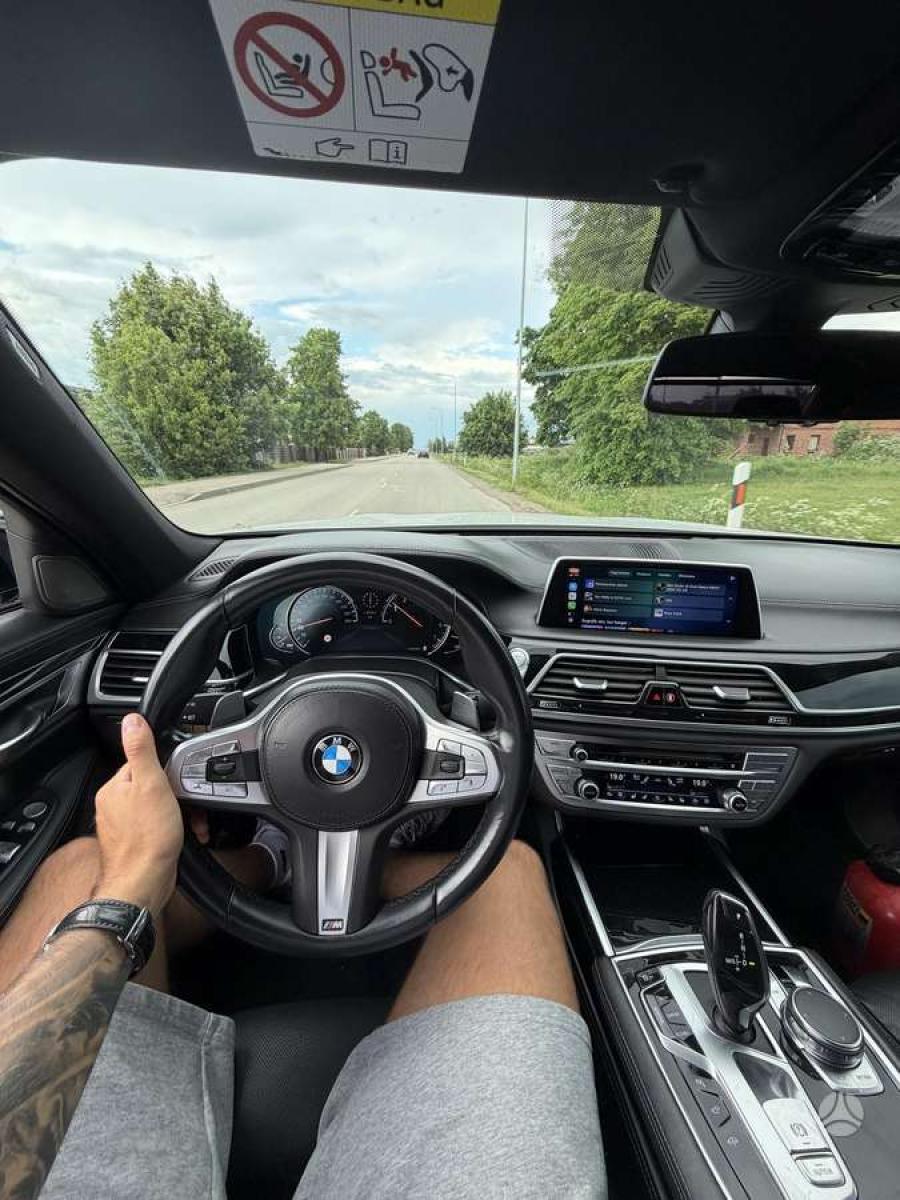 White BMW 740 2016 in Klaipeda, with an engine capacity of 3.00 L and mileage of 159 thousand km for 30000 €, photo 13 on AUTOMOTO.COM.LV