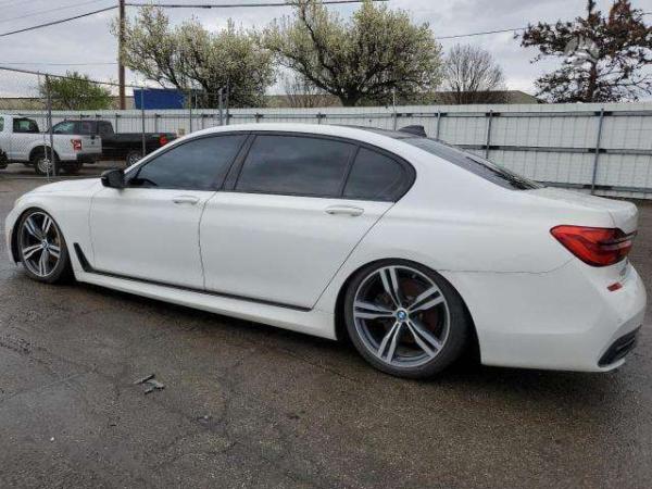 White BMW 740 2017 in Vilnius, with an engine capacity of 3.00 L and mileage of 170 thousand km for 25000 €, photo 2 on AUTOMOTO.COM.LV