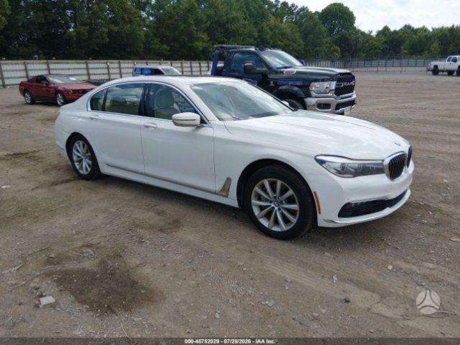 White BMW 740 2017 in Klaipeda, with an engine capacity of 0.00 L and mileage of 182 thousand km for 5700 €, photo 1 on AUTOMOTO.COM.LV