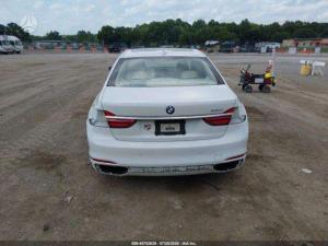 White BMW 740 2017 in Klaipeda, with an engine capacity of 0.00 L and mileage of 182 thousand km for 5700 €, photo 18 on AUTOMOTO.COM.LV